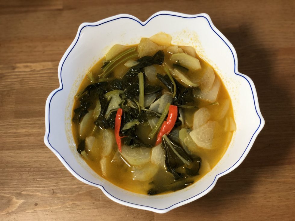 Monji Haakh – Kohlrabi cooked in Kashmiri Style - Anaisha's Kitchen